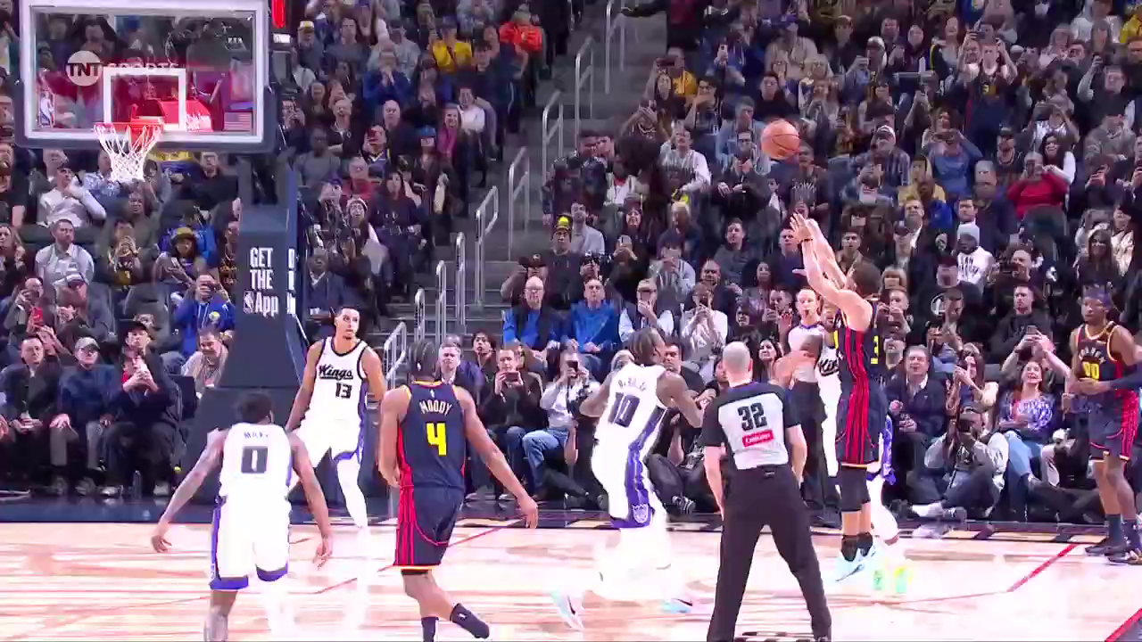 NBA Highlights: Stephen Curry makes 4,000th career three-pointer | NBA.com Philippines